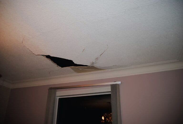 How To Identify The Warning Signs Of Roof Collapse